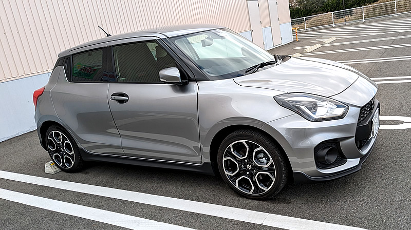 スイフトスポーツ ZC33S(2型)：納車から半年経過して - 70歳までにギターを攻略する