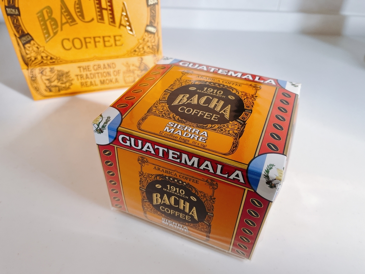 Take a sip of coffee！-BACHA COFFEE- / Art&Architecture＃579 - Heartwood ...
