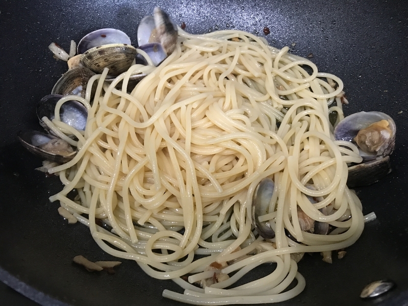 Waitrose で買ったあさり (Clam) でボンゴレ - Hadama の 台所 in the UK