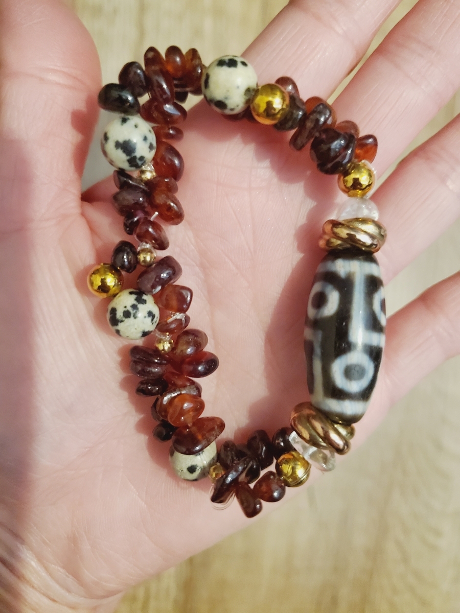 私を変えた六眼天珠 - Hug_stone 心躍る天然石ブレスレット