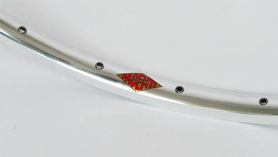 考察 650Aのフレームに650B - 幅員5.5m未満をゆく