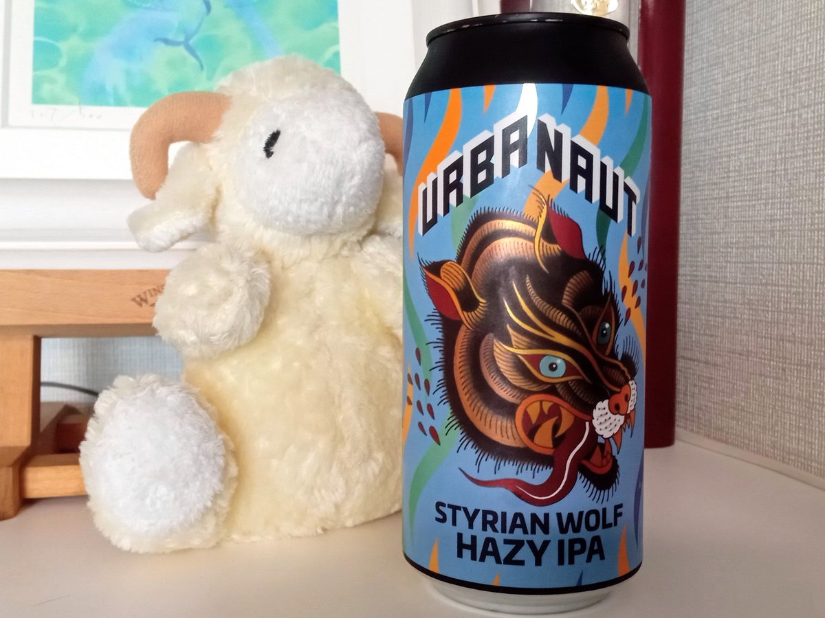 Urbanaut - Styrian Wolf Hazy IPA - 芳しき危険な黄金色