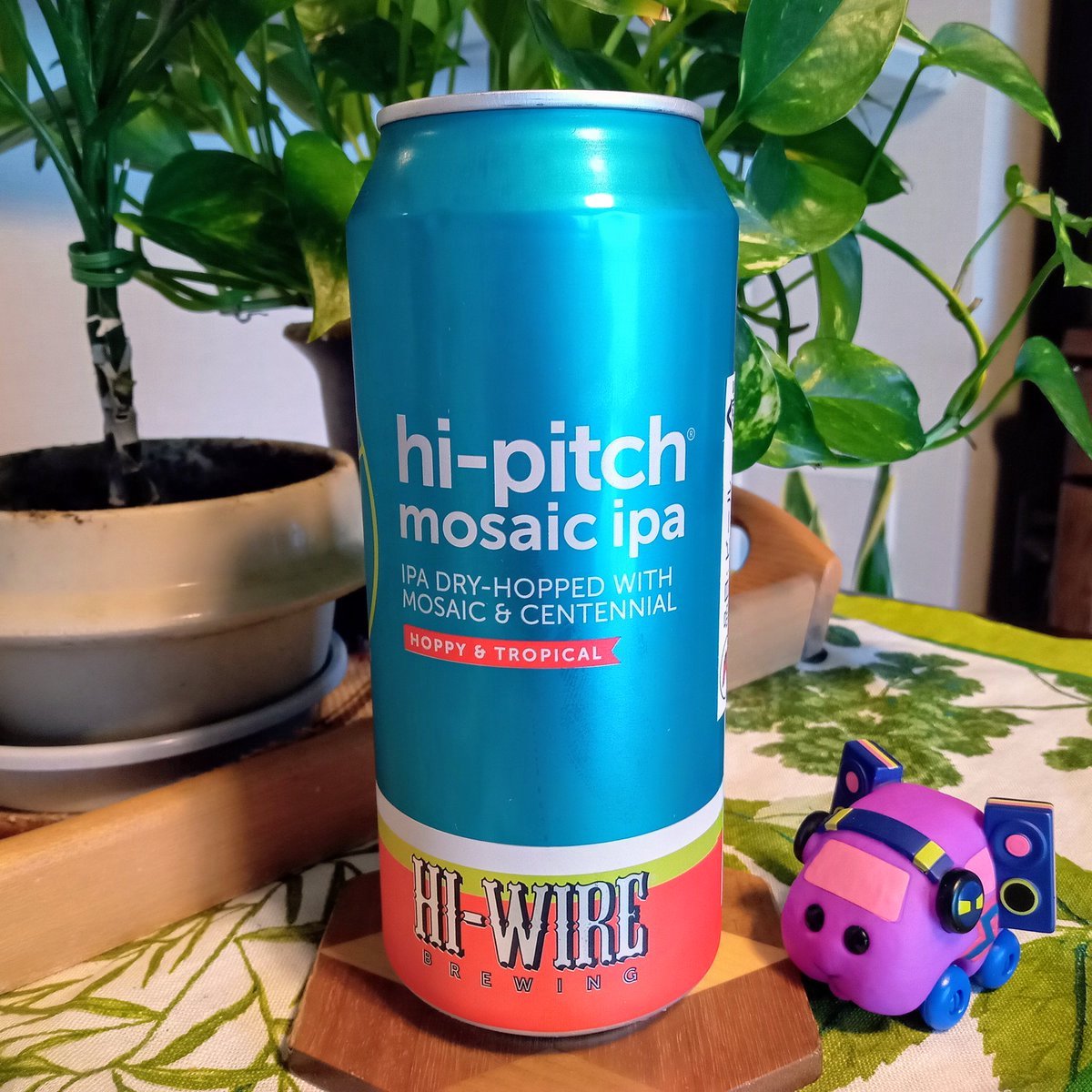 Hi-Wire - Hi-Pitch Mosaic IPA - 芳しき危険な黄金色