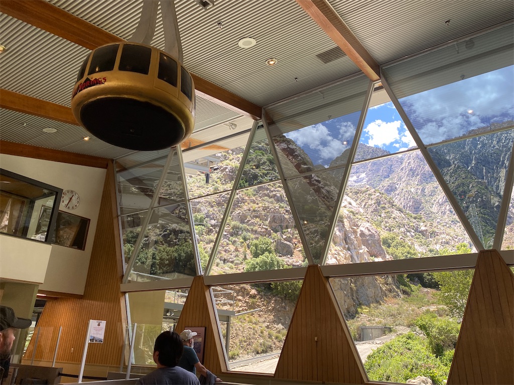 パームスプリングスのロープウェイ、Tramwayで絶景満喫♡ - ケイのカリフォルニア生活♥︎