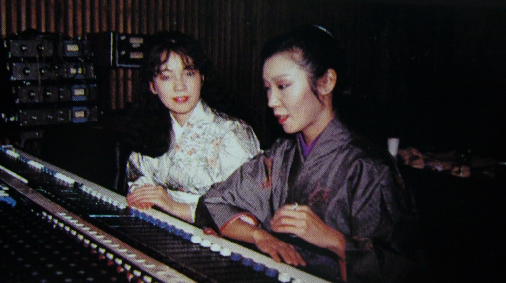 美しい 藤真利子 Mariko Fuji - Kontaの歓びの毒牙