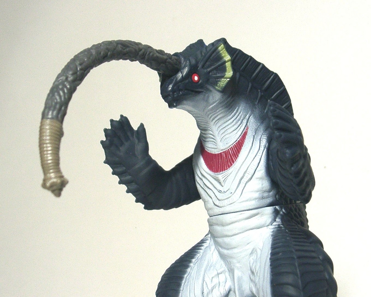 SKaRD初仕事のお相手は - 遊びをせんとや生まれけり