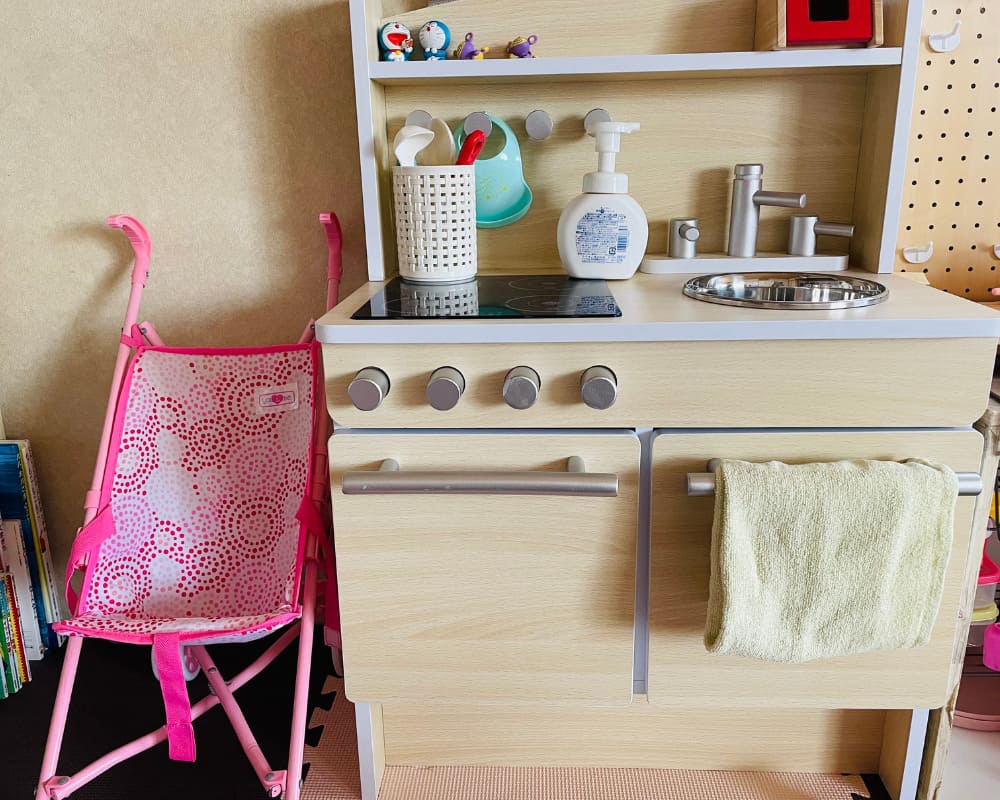 【口コミ】「 RiZKiZ」おままごとキッチンを実際に利用したメリット・デメリット - なまけママの知育