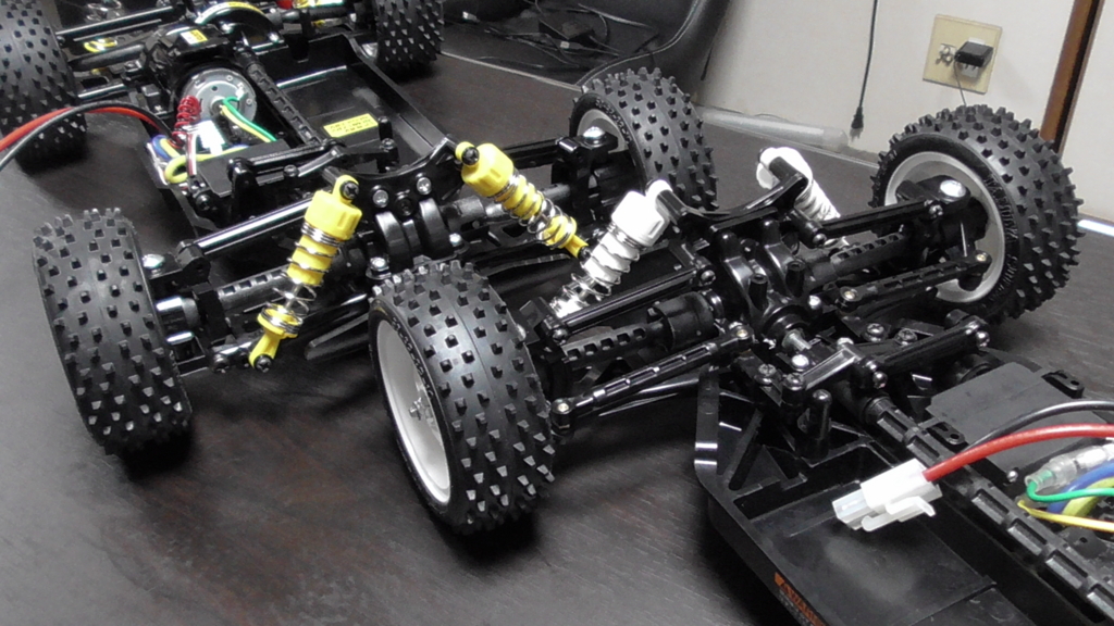 TT-02B 2 その1 - キリンと嫁