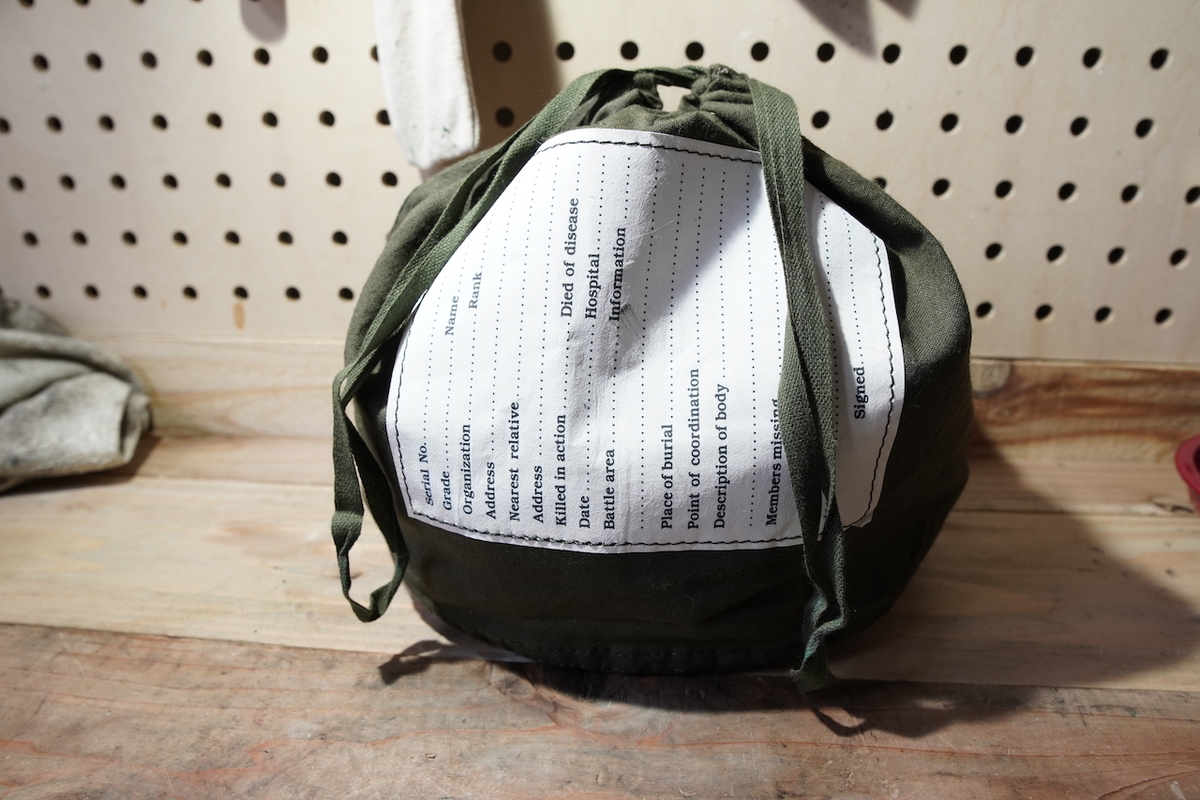 U.S ARMY "PERSONAL EFFECTS BAG" - LOOSE CAMERA