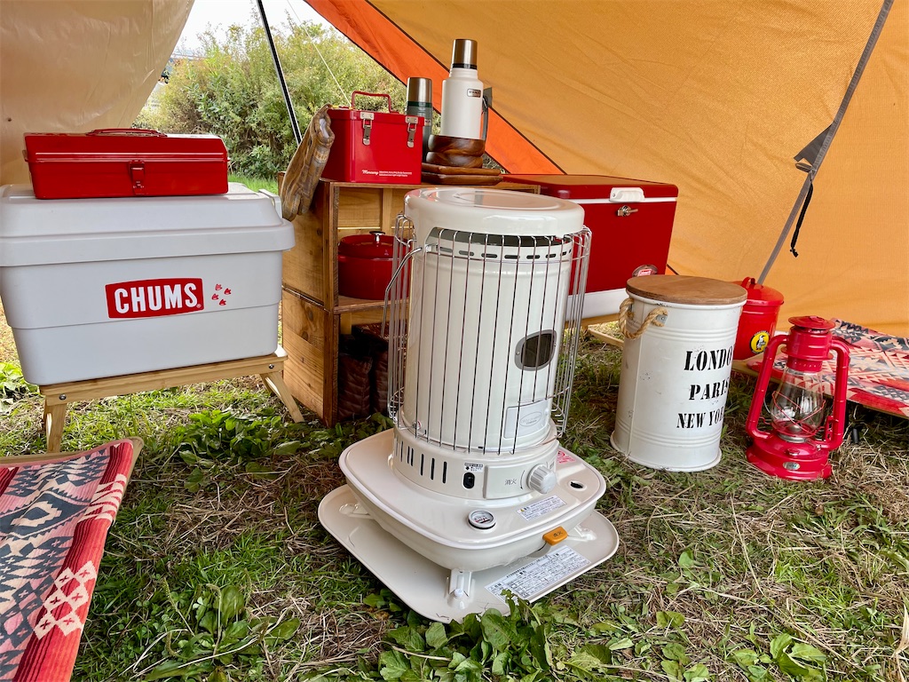 どっちがいいの？コロナ対流型石油ストーブかトヨトミKS-67H！燃費・サイズ・容量を紹介！キャンプで便利。 - 選び方ぶろぐ