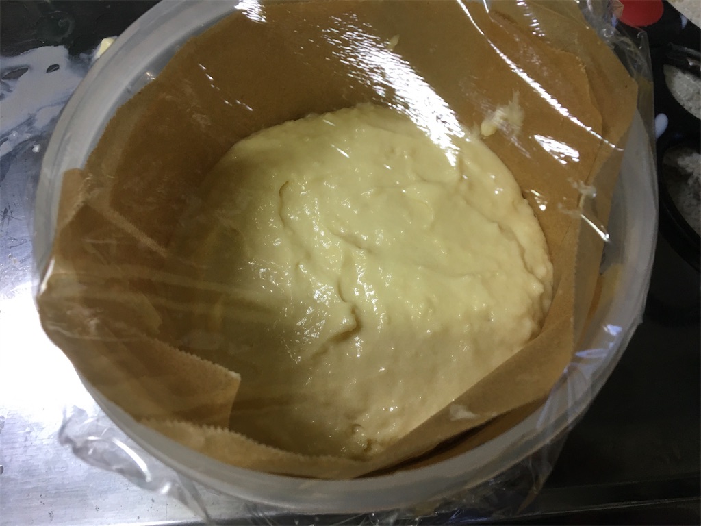 スーパーカップバニラとホットケーキでスポンジケーキ - Macrophage II の日記