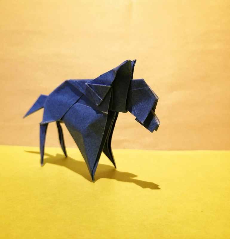 おりがみ：ハイエナ ( Origami : Hyena) - 魔物と鶏の制作日記