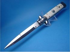 Frank Beltrame’s Timeless Pieces of Italian Stiletto Switchblades ...