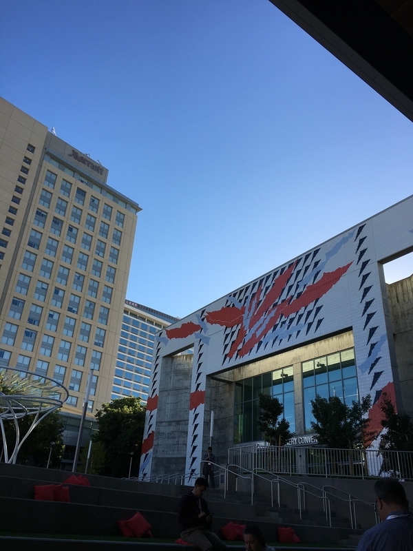 Day0 I Love APIs 初日速報01 - NTT docomo Business Engineers' Blog