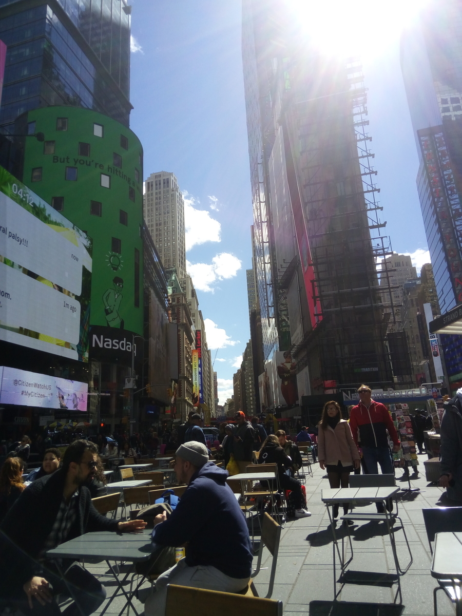 ニューヨークのタイムズスクエア😎病院の帰りに😀 - ニューヨークでほんわか子育てin ブルックリン 😃