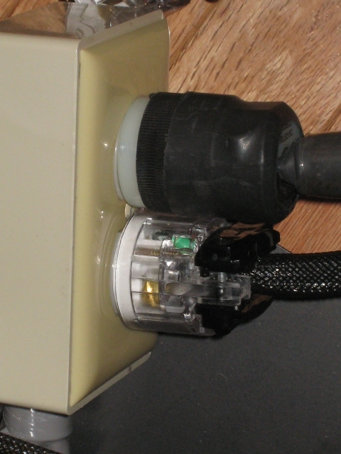 オーディオリプラス コンセントプレートCPP-2SZ/HGの視聴 - Naotora1008のブログ