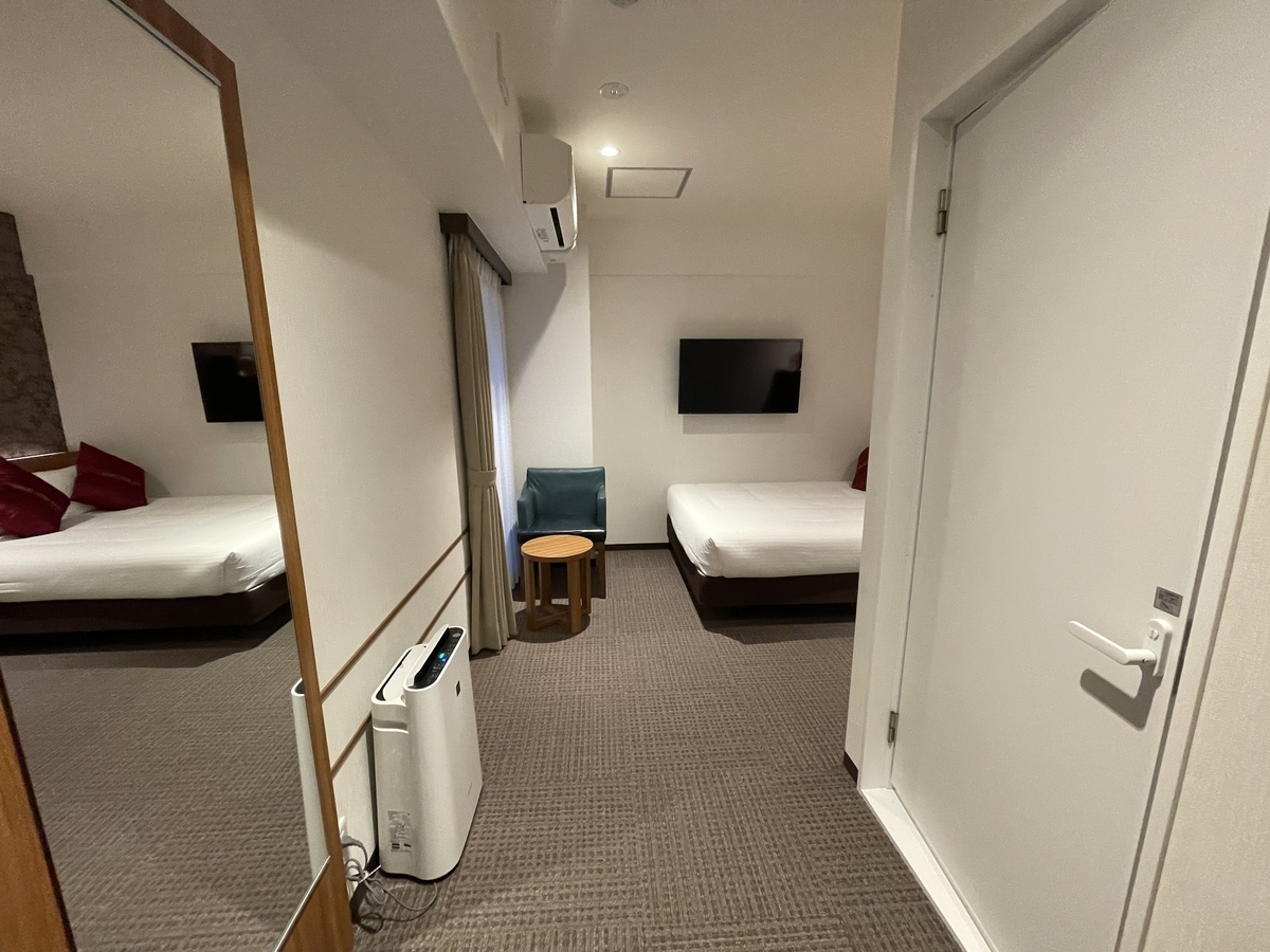 FIVE HOTEL OSAKA - ビジホのオニ子