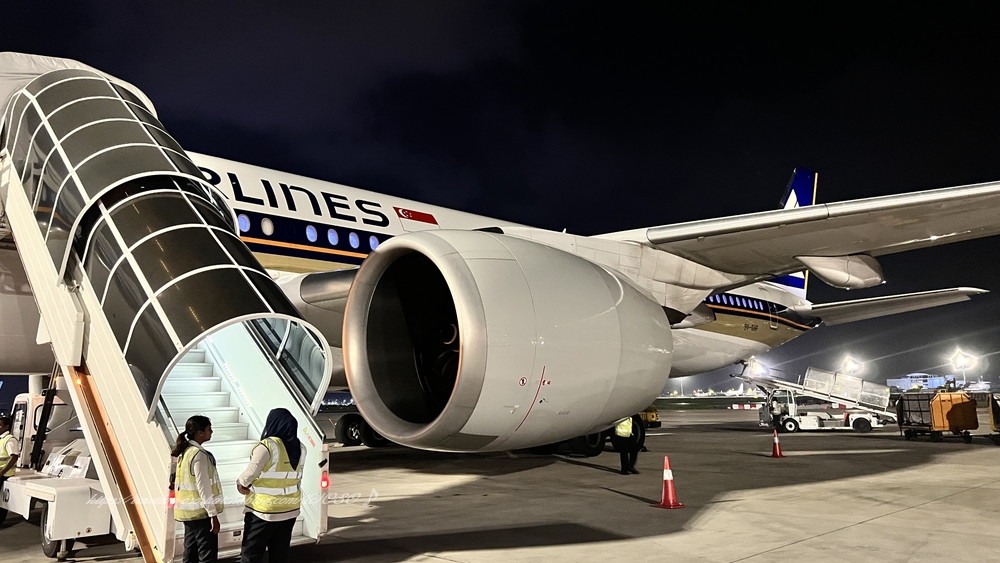 SQ438 SIN-MLE(ビジネスクラス)【2022-2023年末年始 モルディブ】 - OSO♪’s TRAVELOG