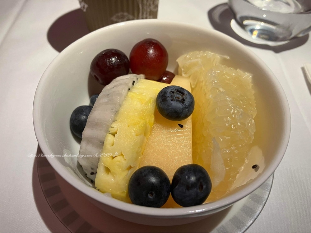 SQ438 SIN-MLE(ビジネスクラス)【2022-2023年末年始 モルディブ】 - OSO♪’s TRAVELOG