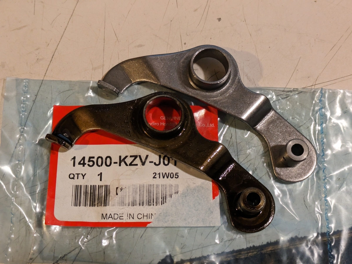 AA04プロ カムチェーン周り交換 - 秘密基地OVERFLOW