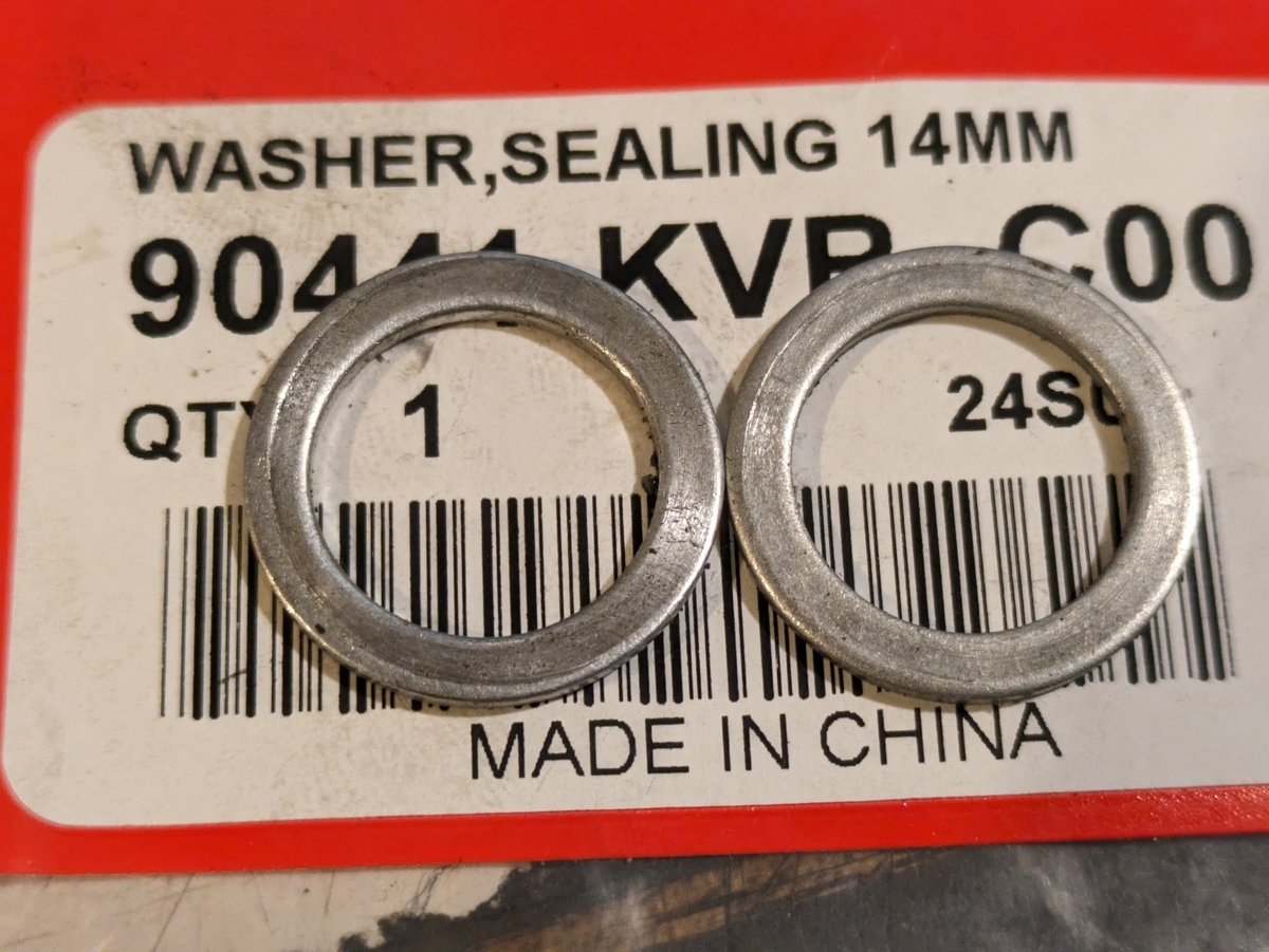 AA04プロ カムチェーン周り交換 - 秘密基地OVERFLOW