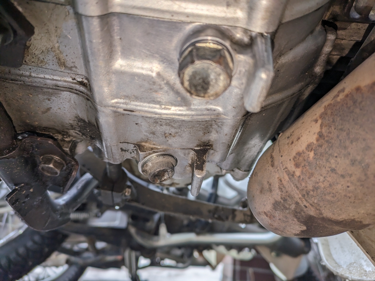 AA04プロ カムチェーン周り交換 - 秘密基地OVERFLOW