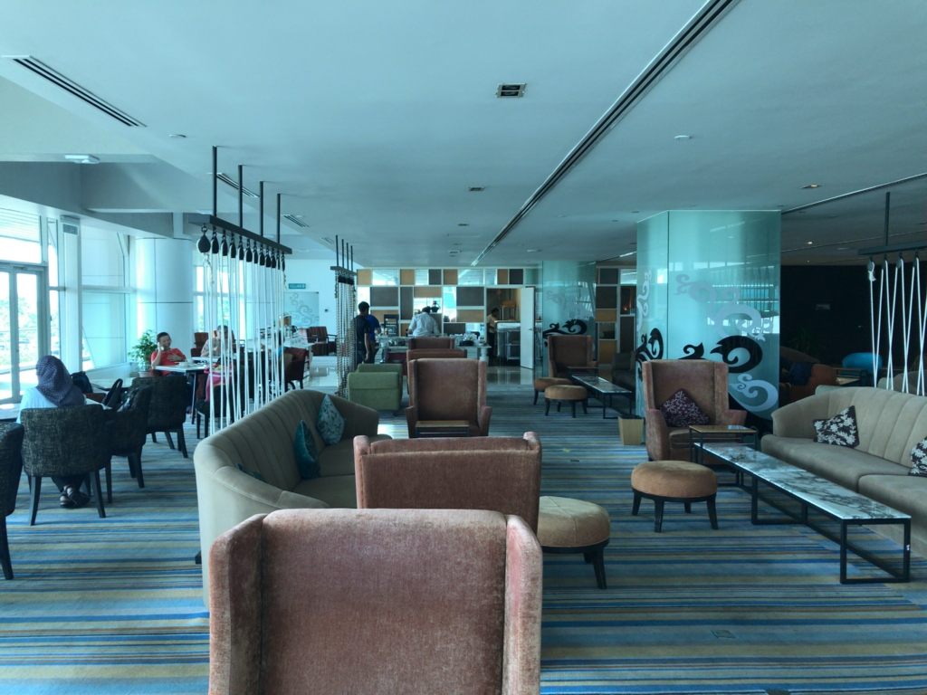 5日目：マレーシア航空 MH2613 コタキナバル〜クアラルンプール エコノミー - Out of Office サラリーマン週末旅行記録