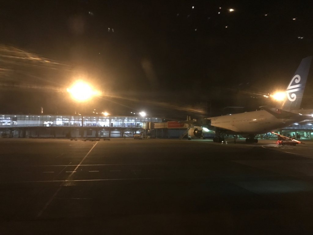 9日目：フィジーエアウェイズ FJ915 ナンディ〜シドニー ビジネス - Out of Office サラリーマン週末旅行記録