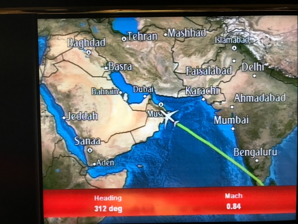 4日目：エミレーツ航空 EK349 コロンボ〜ドバイ(DXB) ファースト - Out of Office サラリーマン週末旅行記録