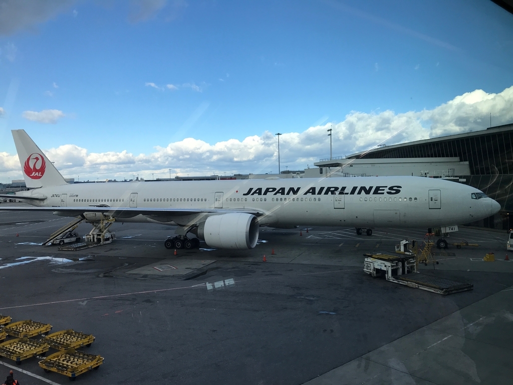 10日目：JAL JL5 ニューヨーク(JFK)〜羽田 ファースト - Out of Office サラリーマン週末旅行記録