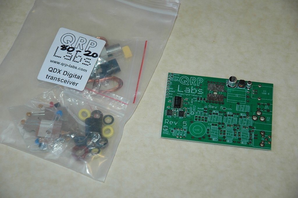 QDX 5-band 5W Digi transceiver Kit が到着 - ぱなりラボラトリー通信