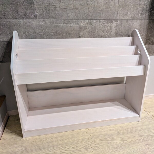 タンスのゲン絵本ラック徹底レビュー！子どもが自分で選べる本棚 - Perokiの気ままライフ