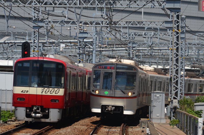 都営5302編成、総合車両製作所へ。 - レヱル・ガァデン