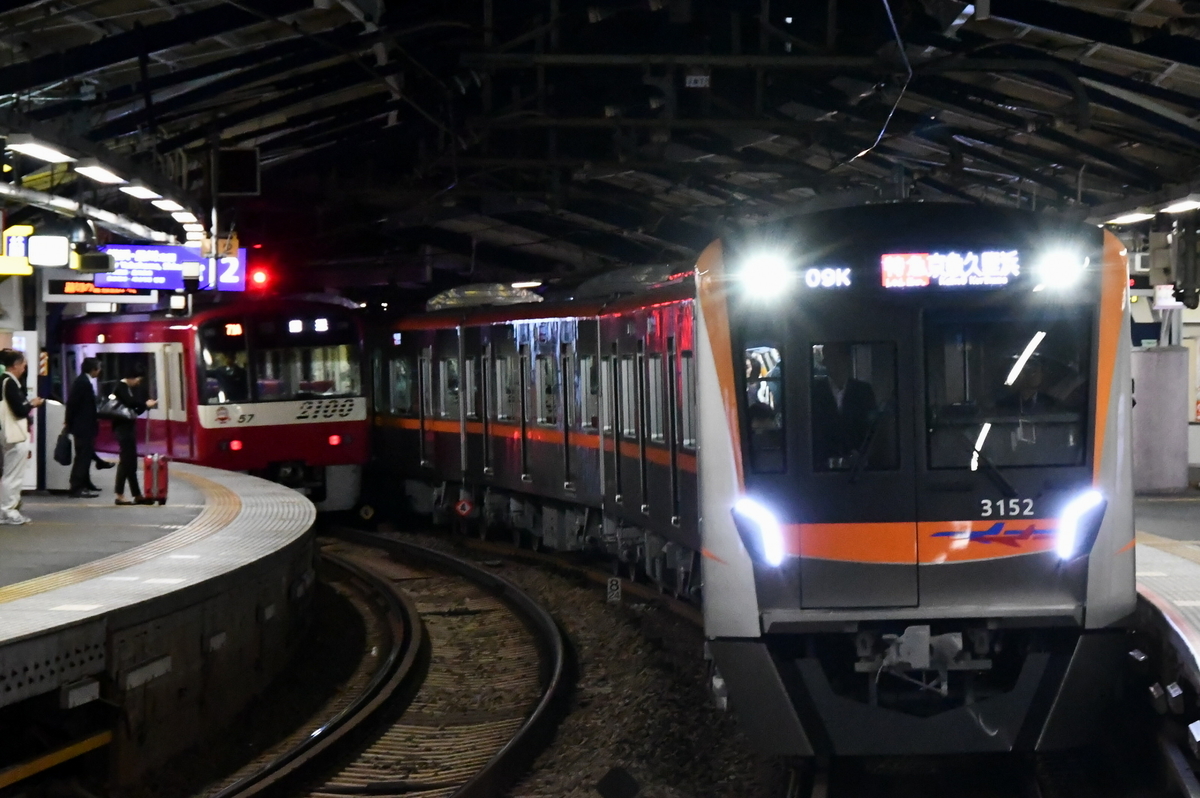 京成3100形3152編成、横浜方面へ。 - レヱル・ガァデン