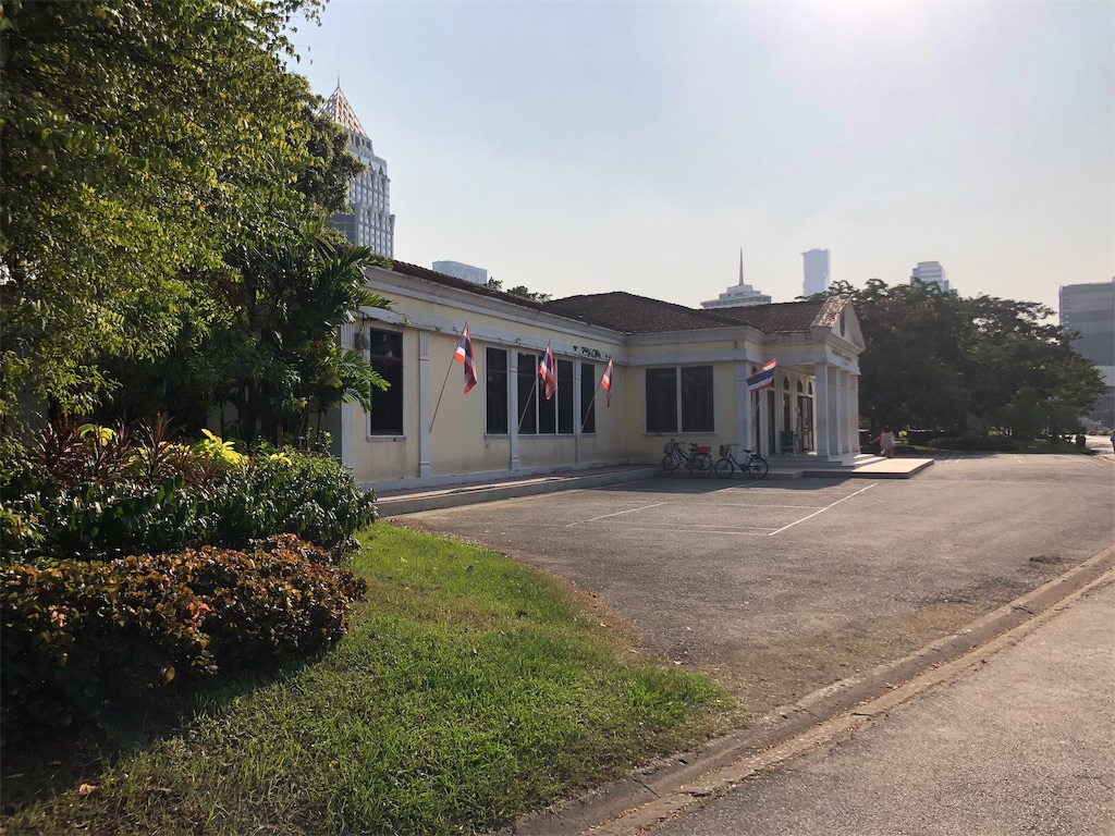 ルンピニ公園にできた子ども図書館が遊べる（HSBC Lumpini Park Children's Library） - バンコクで子育て右往左往