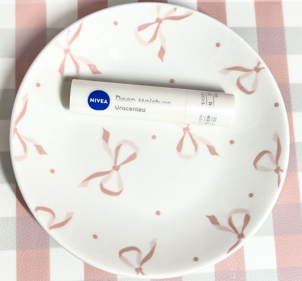 【100均セリア】リボン柄の小皿、チェック柄のミニトレー - 気になる！