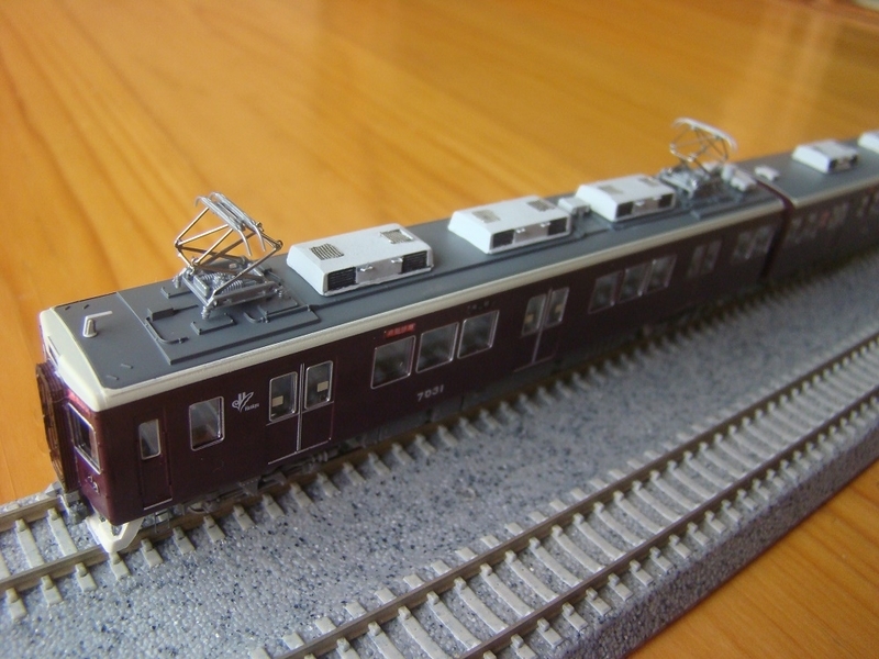 【鉄道模型】阪急7000系7031F用クーラーパーツ取換完了 - 新つなぐ★ひろがる★ときめく ”鉄道・バスブログ”