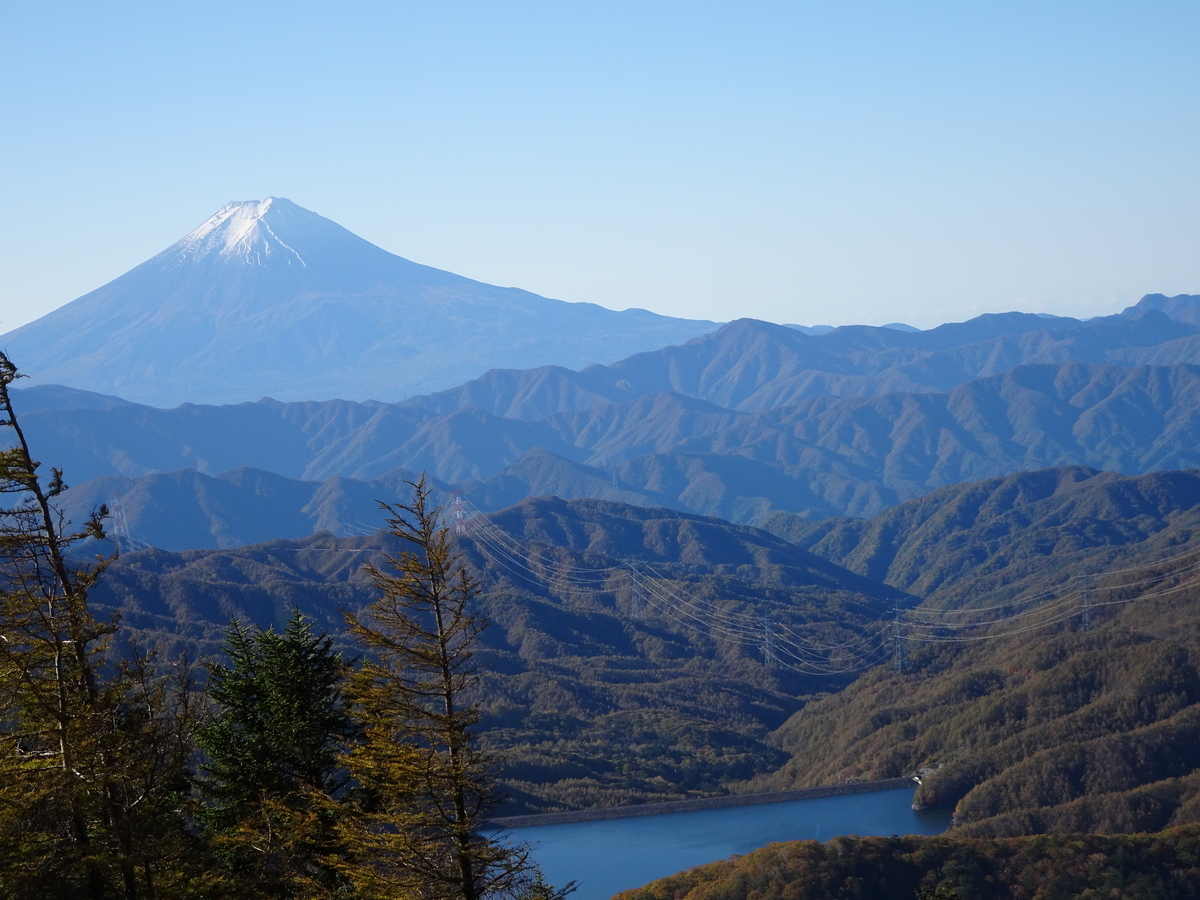 さすが百名山「大菩薩嶺」の山行 - Ri-Senのお役立ち情報