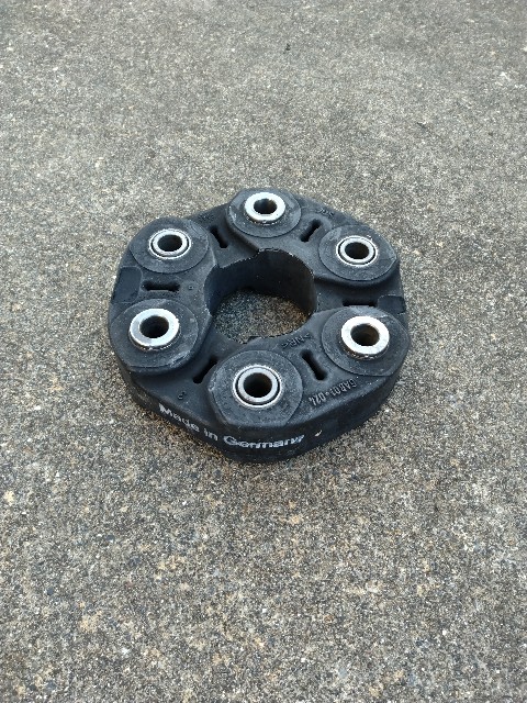 【BMW E60 M5】海外からの部品が到着したので紹介します【クラッチ交換】 - サラリーマン投資家がBMW E60 M5を維持するブログ