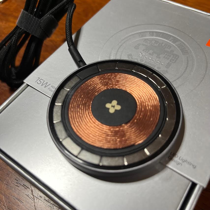 ぐるぐるコイルのMagSafe充電器 - 日記らしきもの