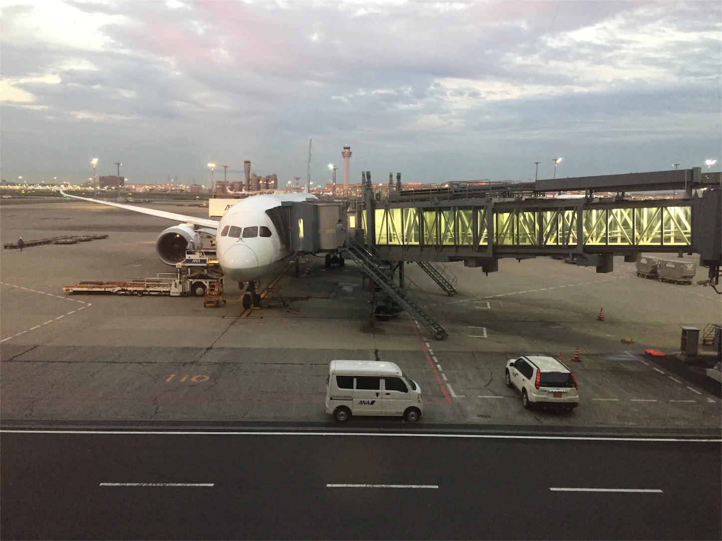 全日空搭乗記 バンコク-羽田 NH848 - Shinworldtraveler’s diary