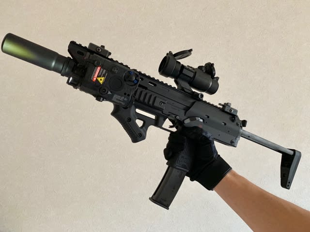 ゴツゴツカスタム LayLax NITRO.Vo MP7 エクステンションフレームをレビュー - 気まぐれクラフターの趣味ブログ（旧）