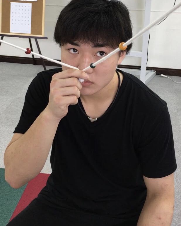 アスリート必見！広い視野で 両眼視が可能に！ブロックストリング応用編「ダブルストリング」トレーニング方法とは⁉︎ - US-VT ビジョン ...