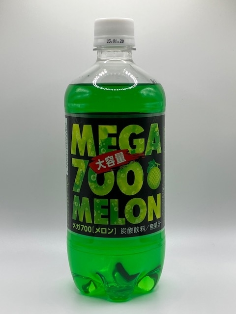 チェリオの大容量シリーズ【MEGA 700 MELON】を飲んでみた - TOMOさんの戯言（TomoSan.Diary）