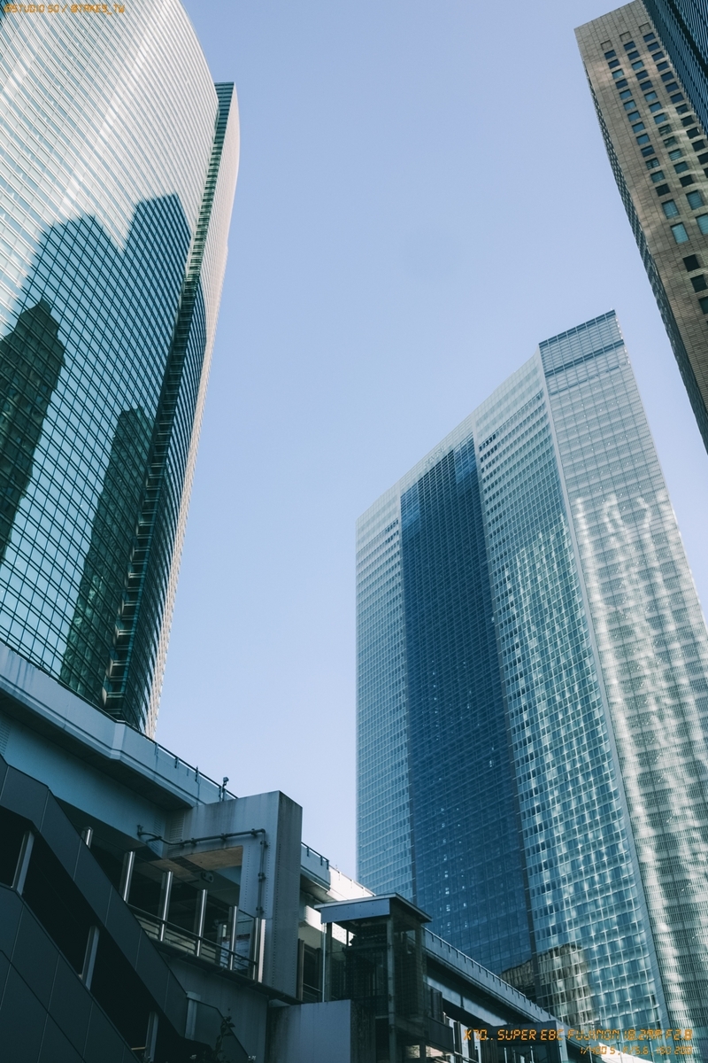 中判カメラで挑んだ2023年 - PhoNovice