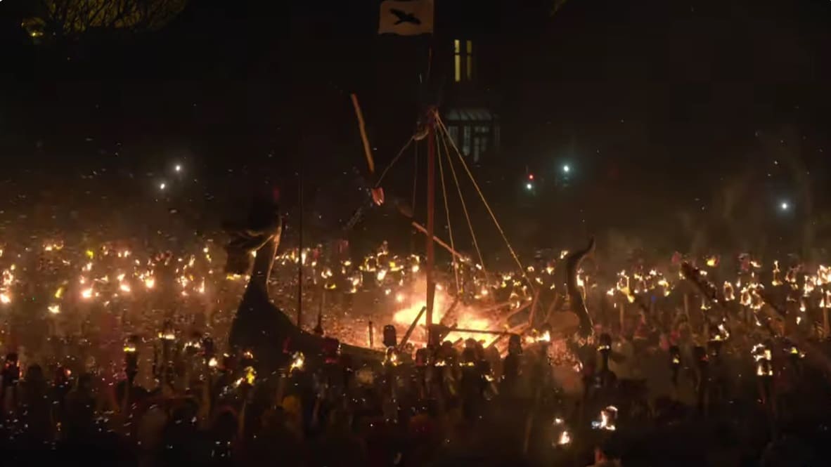 The Festival of Up Helly Aa - Takorine_and’s diary