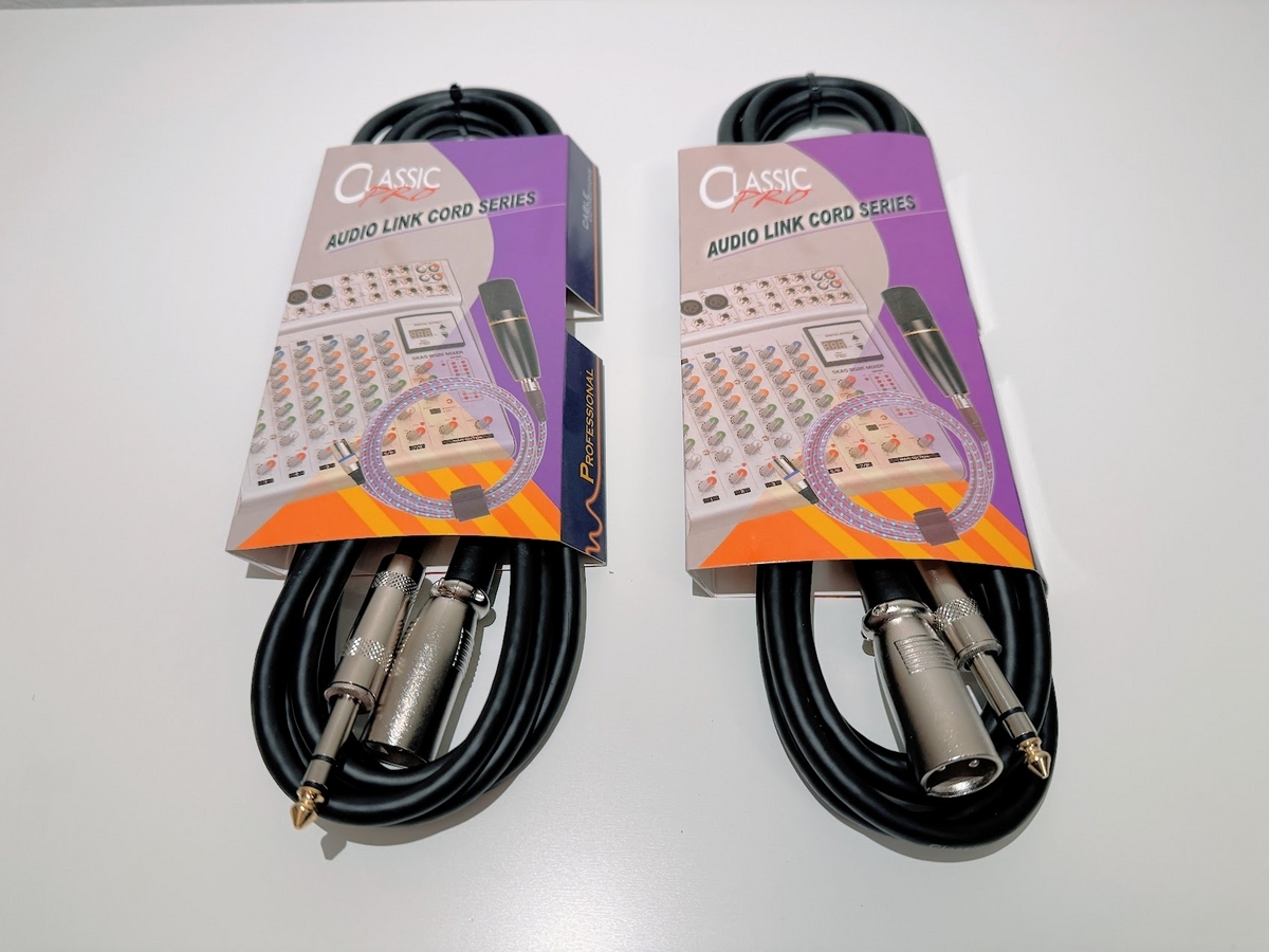 YAMAHA HS5 導入③ XLR-TRSフォンケーブルとスマートプラグを設定しました。 これで完璧です。 - TA-LOG