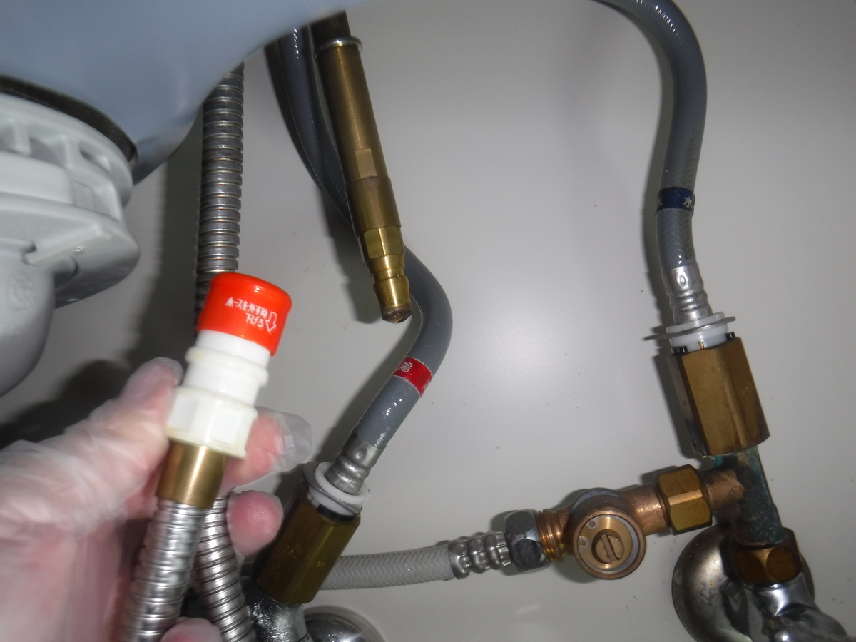 台所水栓 ｼｬﾜｰﾎｰｽ水漏れ修理 KVK 台付ｼﾝｸﾞﾙﾚﾊﾞｰ式ｼｬﾜｰ水栓 FB273GK5Y - あなたにも出来るかも？水道修理ブログ