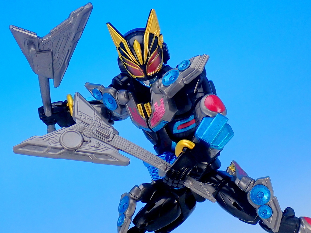 仮面ライダーギーツ リボルブチェンジフィギュア PB02 仮面ライダーナーゴ＆仮面ライダーパンクジャック パーツセット で遊ぶ - YOの玩具箱