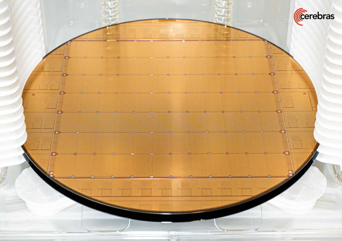 Cerebras CS-2のWaferが公開される - Vengineerの妄想
